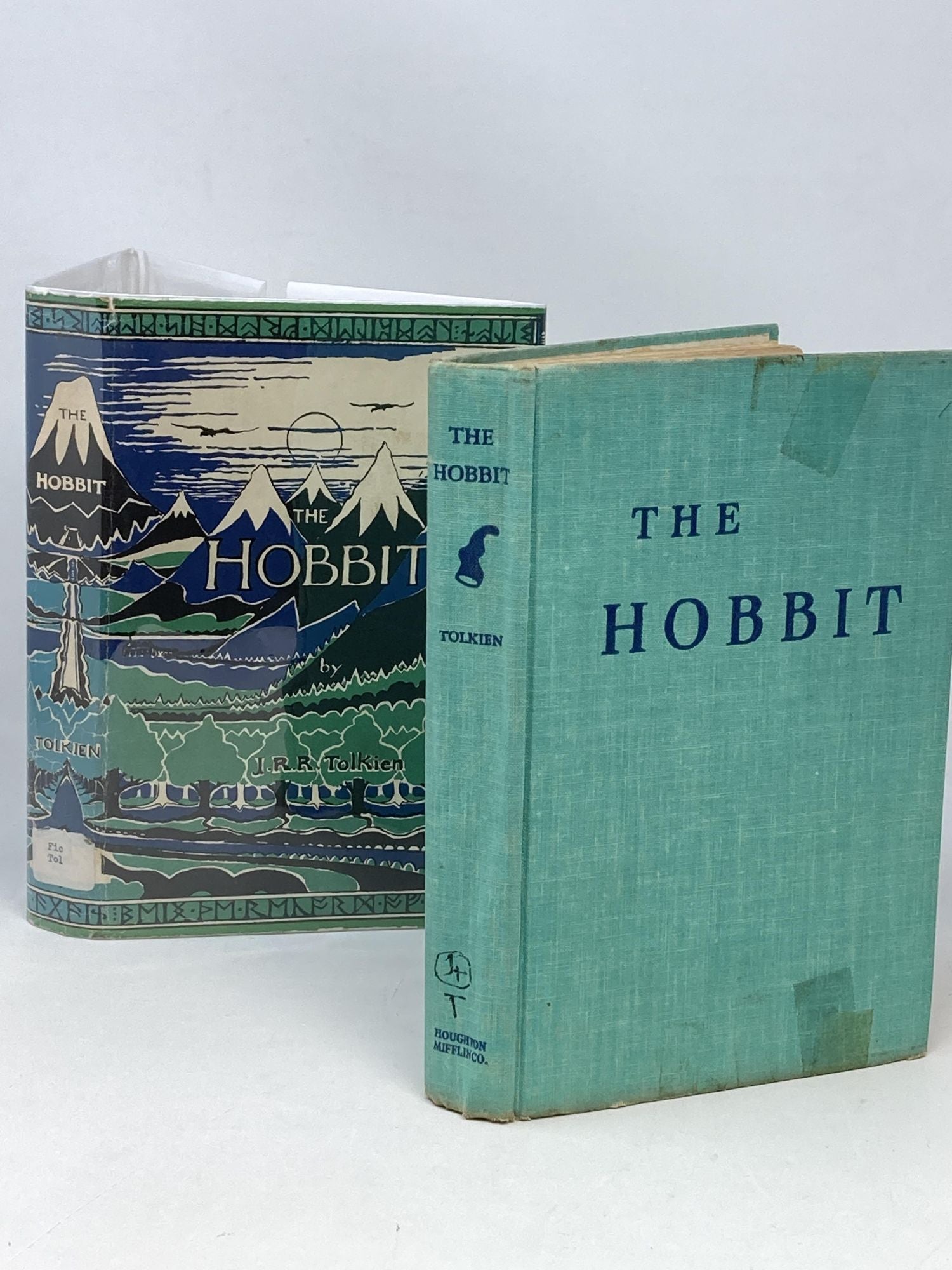 THE HOBBIT, OR THERE AND BACK AGAIN; Illustrated by the Author von ...