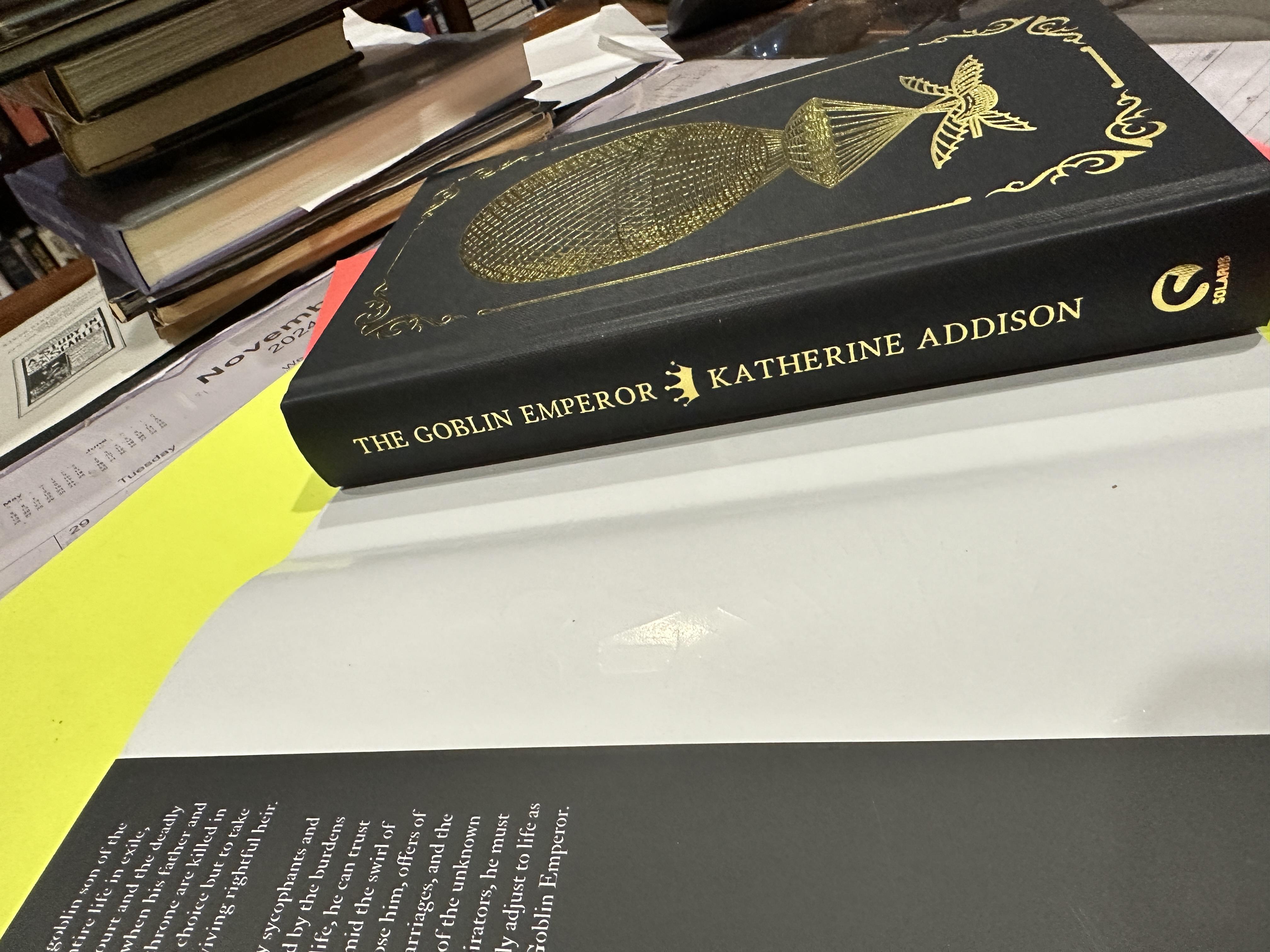 The Goblin Emperor (special edition with Sprayed edges) the chronicles ...