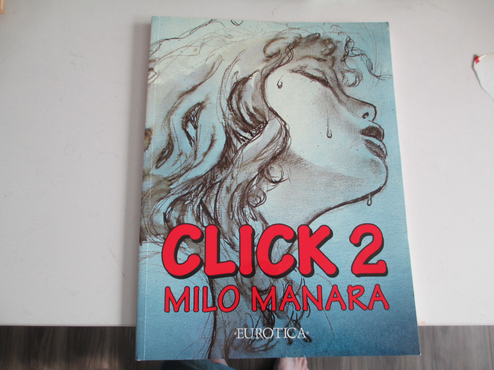 Click 2 de Milo Manara: Near Fine Soft cover (1992) 1st Edition | Pilesofbooks