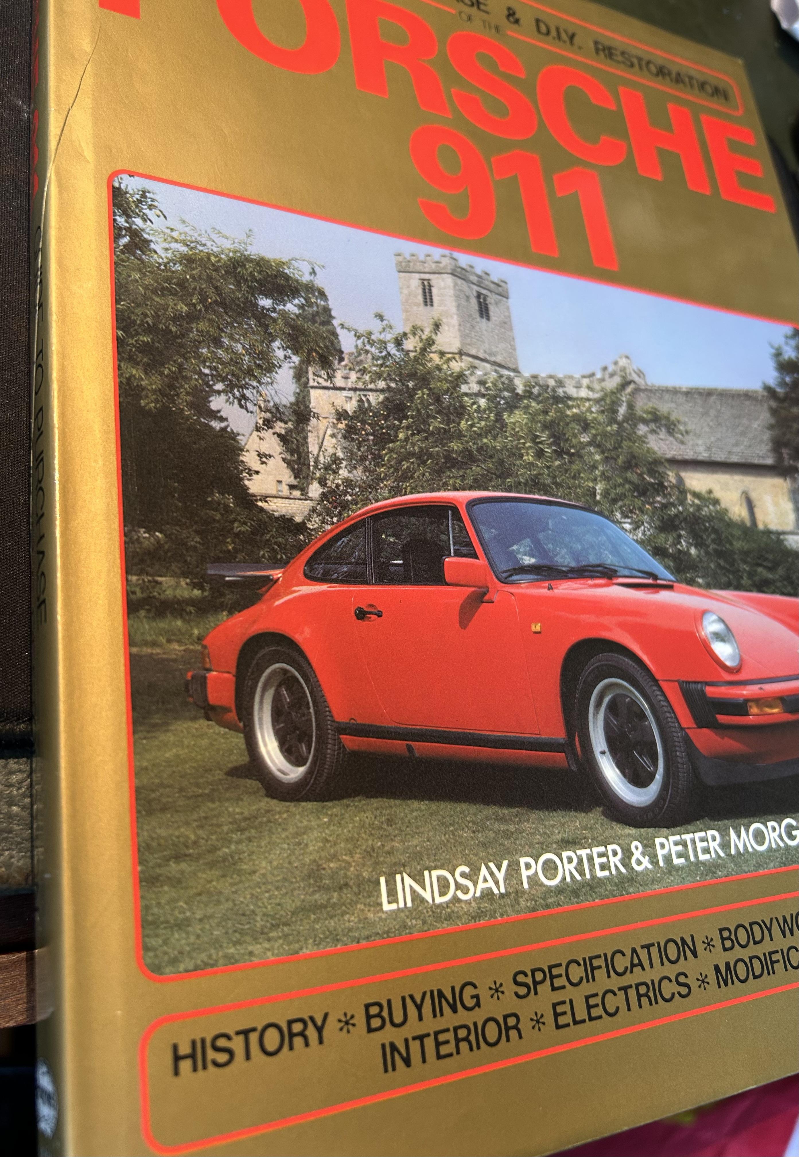 Porsche 911: Guide to Purchase and Do-it-yourself Restoration (Foulis ...