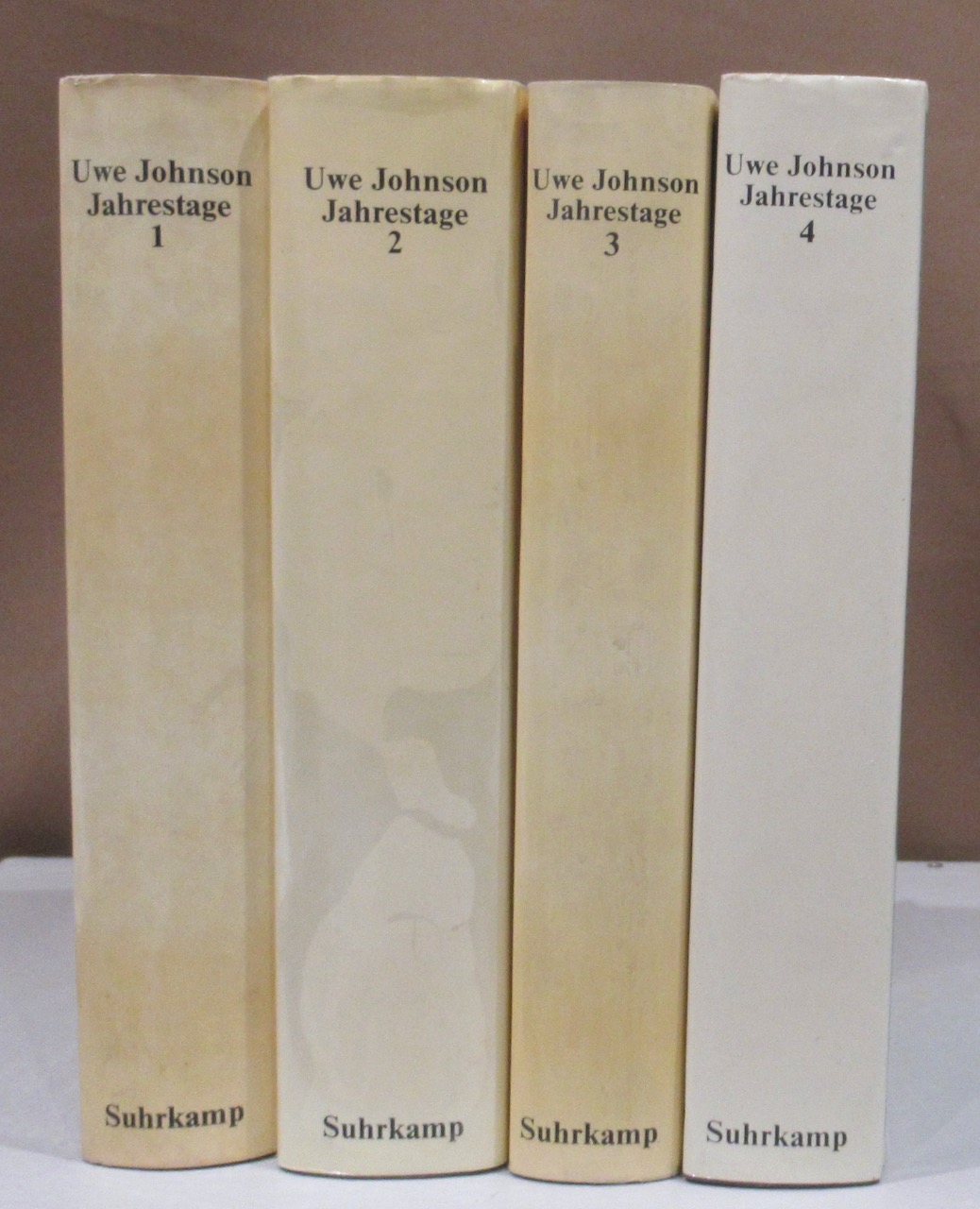 Jahrestage. Aus dem Leben von Gesine Cresspahl. 4 Bände. by Johnson ...