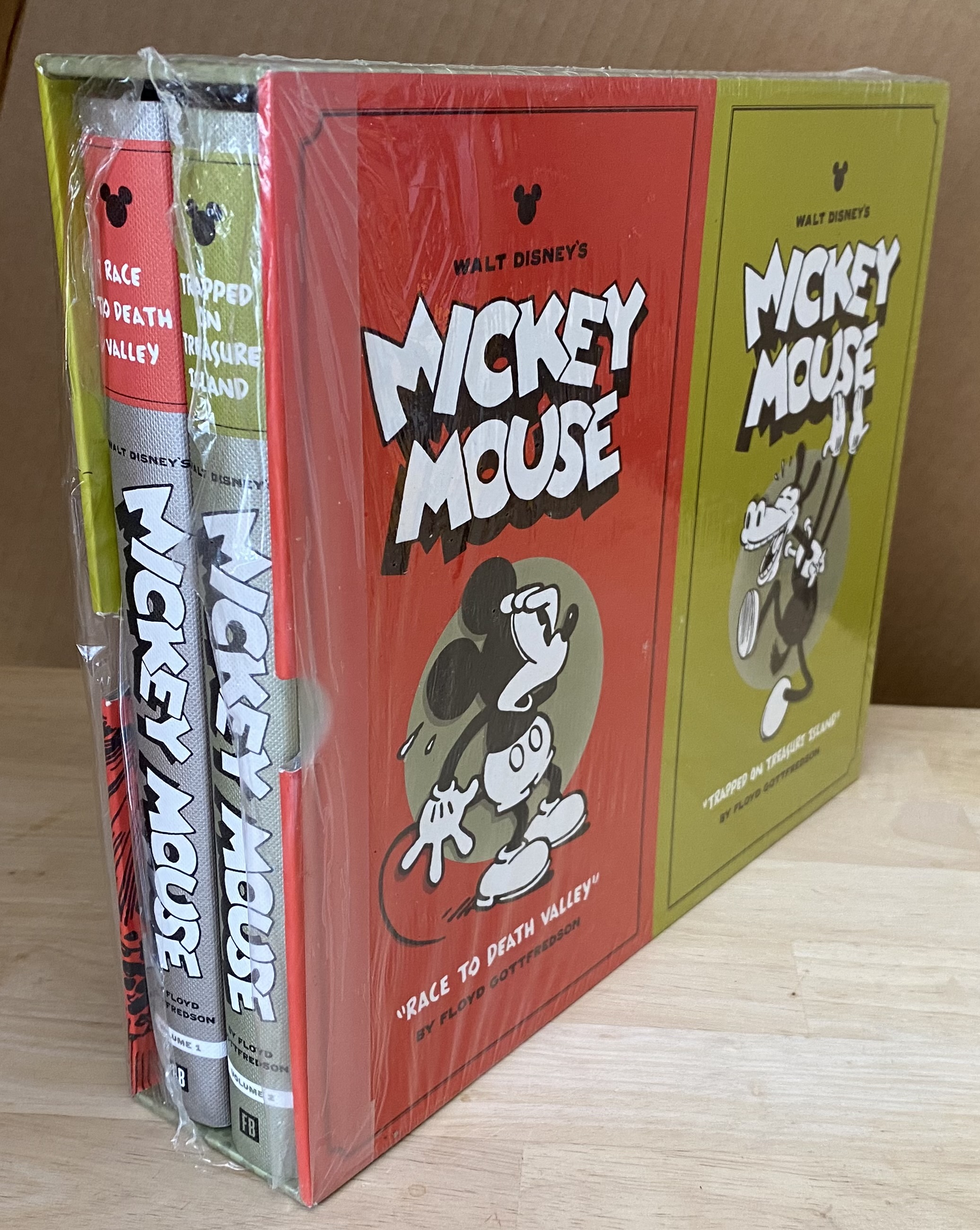 WALT DISNEY'S MICKEY MOUSE VOL 1 &2 BOX SET (DISNEY MICKEY MOUSE BOX ...