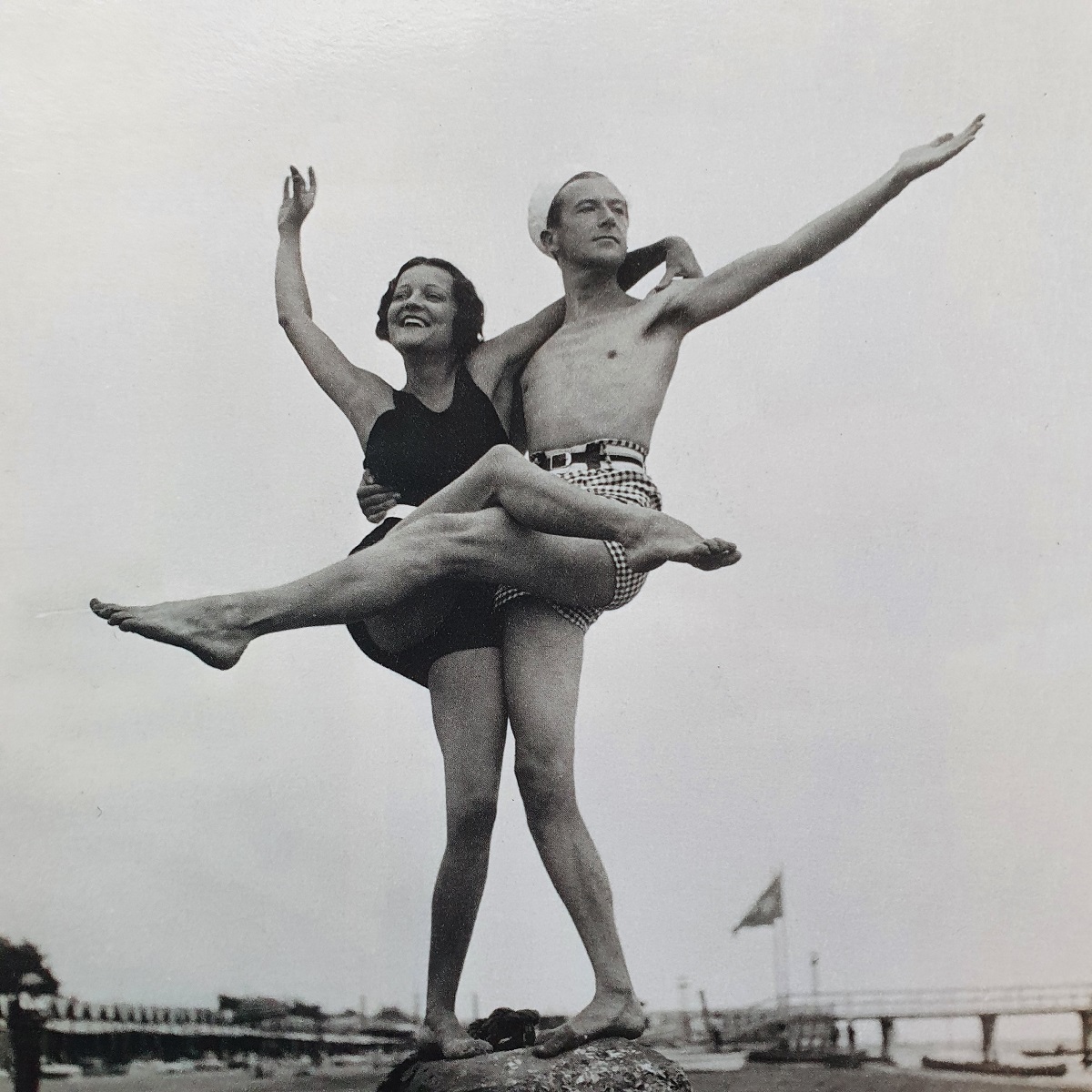 Louis Vuitton Fashion Eye. Venice. Cecil Beaton by Photographs by Cecil ...