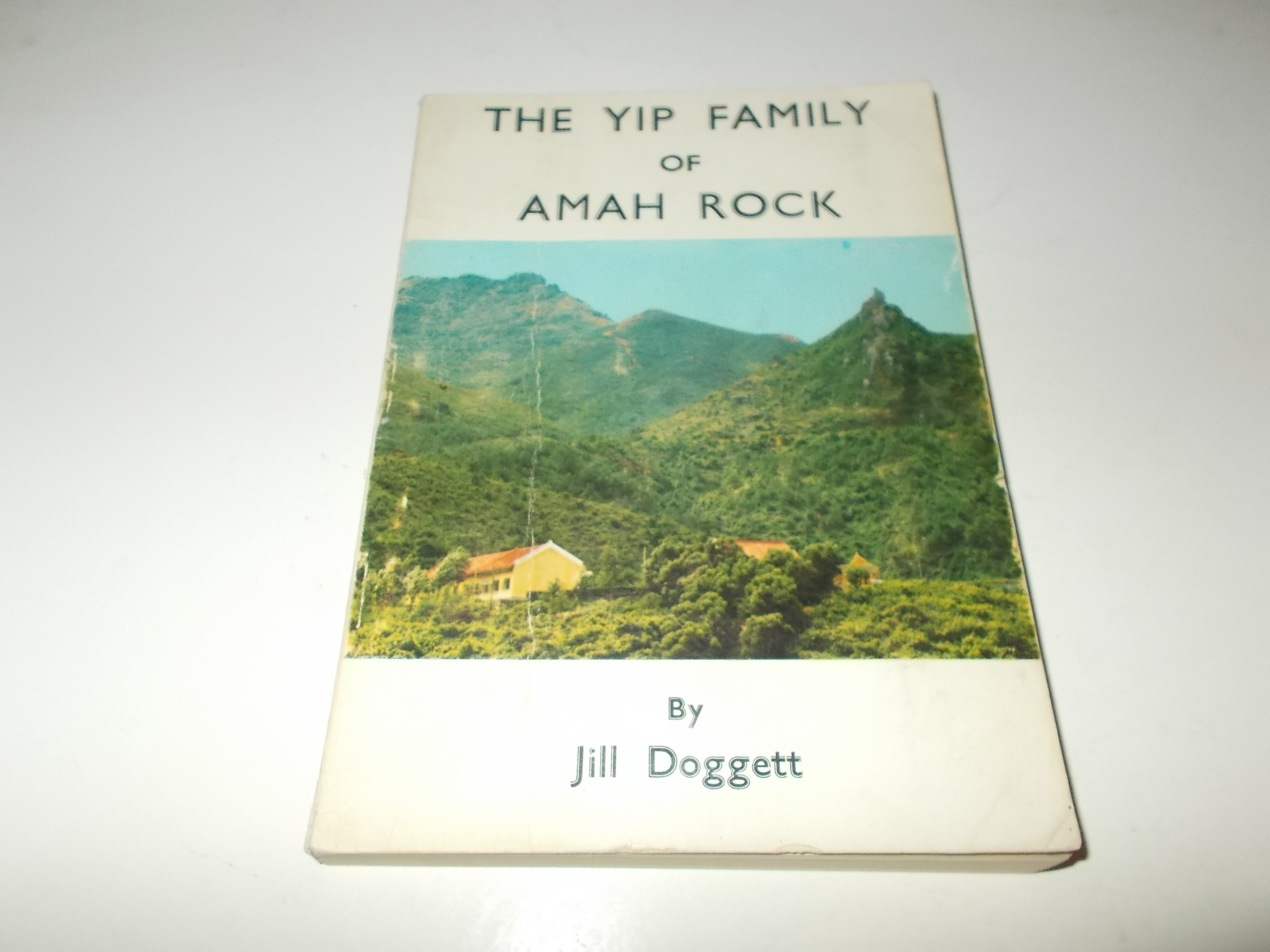 The Yip Family of Amah Rock by Jill Doggett: Good Paperback (1970) 2nd ...