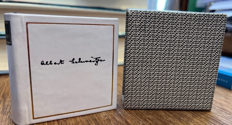 Die Lehre der Ehrfurcht vor dem Leben. by Schweitzer, Albert:: Wie neu ...