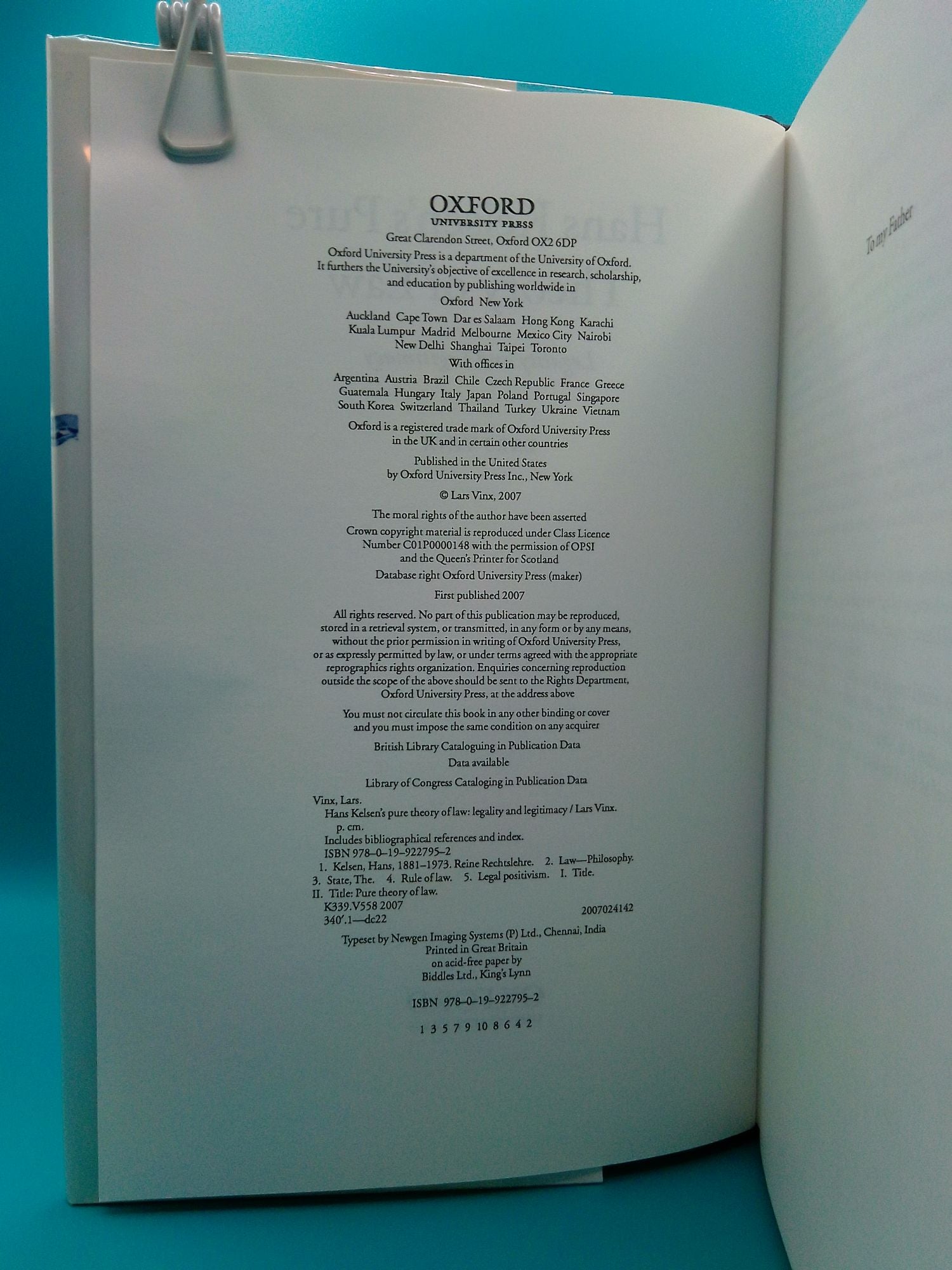 HANS KELSEN'S PURE THEORY OF LAW: LEGALITY AND LEGITIMACY by Vinx, Lars ...