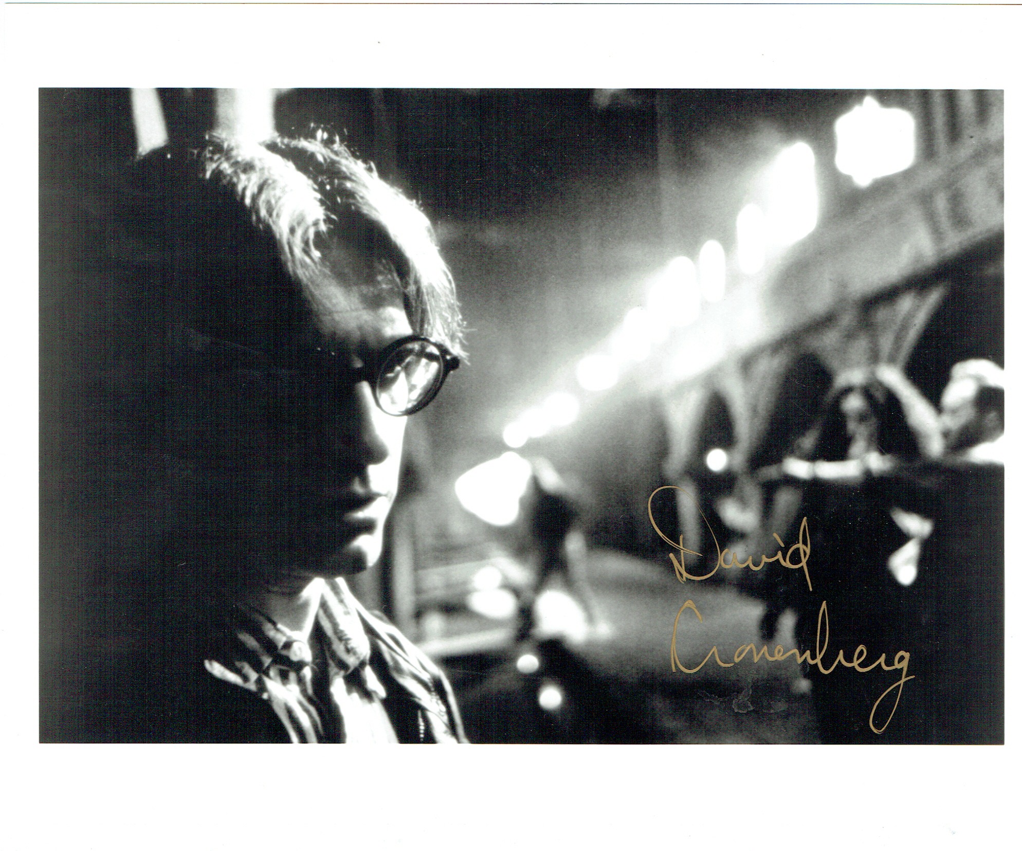 Portraitphotographie mit eigenh. Unterschrift. de Cronenberg, David ...