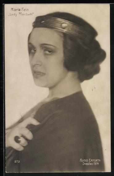 Foto-Ansichtskarte Hugo Erfurth: Schauspielerin Maria Fein als Lady ...