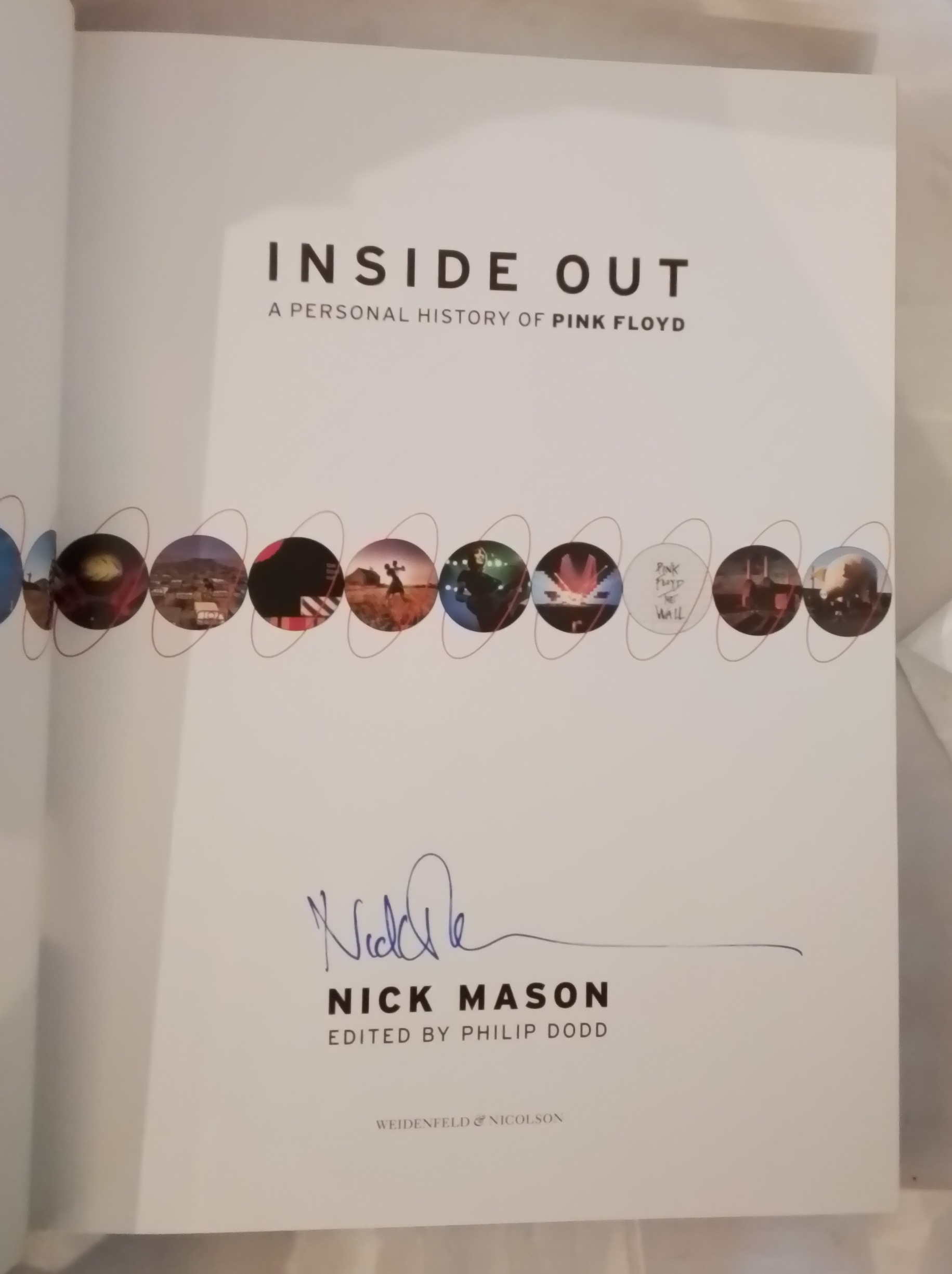 Inside Out. A Personal History of Pink Floyd. Edited by Philip Dodd ...