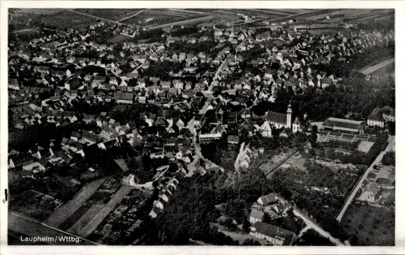 Ansichtskarte / Postkarte Laupheim in Oberschwaben, Luftaufnahme von ...