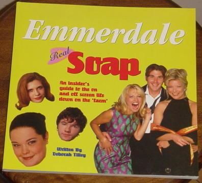 Emmerdale - An Insider's Guide To The On And Off Screen Life Down On ...