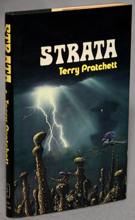 STRATA by Pratchett, Terry: (1981) First edition. | John W. Knott, Jr ...