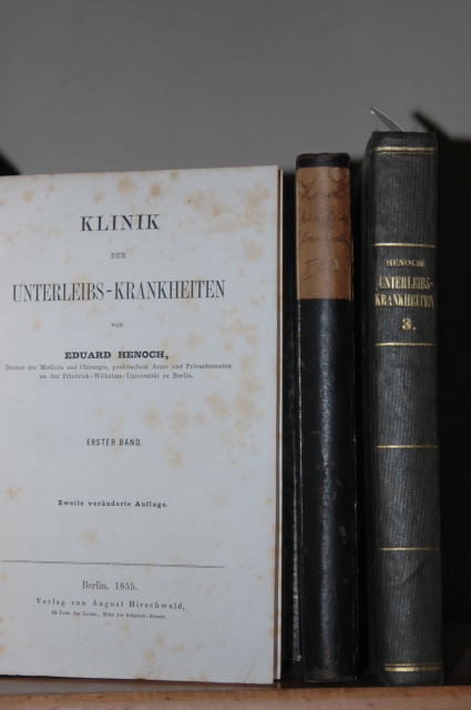 Klinik der Unterleibs-Krankheiten. 3 Bände. von Henoch, Eduard:: Gut ...