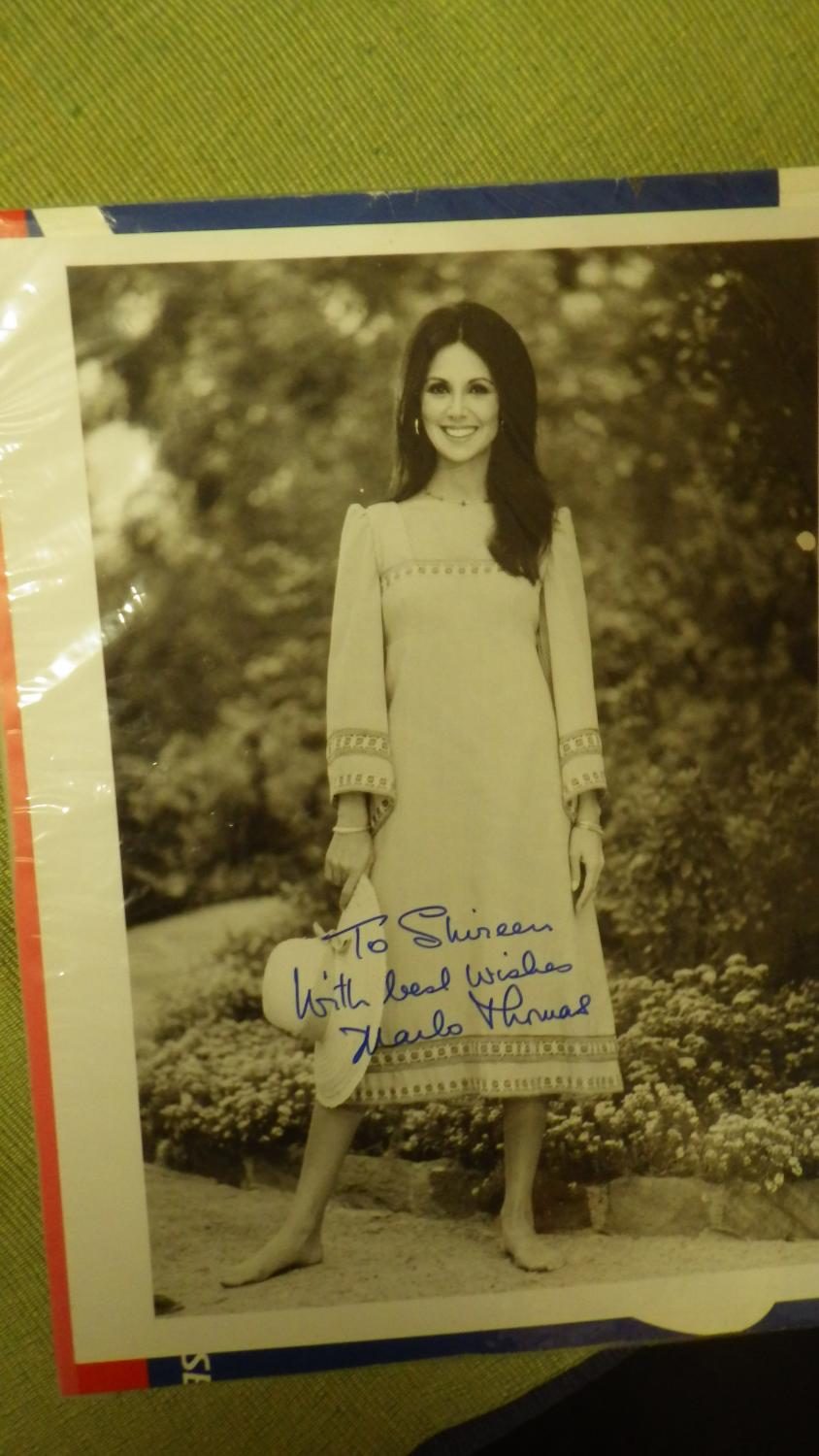 Signed B/W Photograph of Marlo Thomas ( Smiling Standing in Dress ...