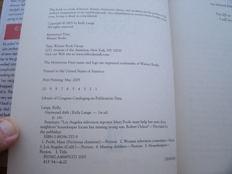 Graveyard Shift by Lange, Kelly: Fine Hardcover (2005) 1st Edition ...