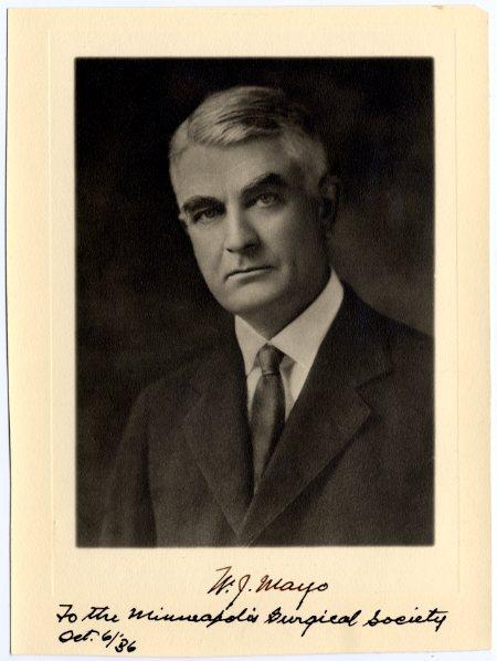 Portraits - Brustbilder, 2 Photographien; mit je einer eigenhändigen ...