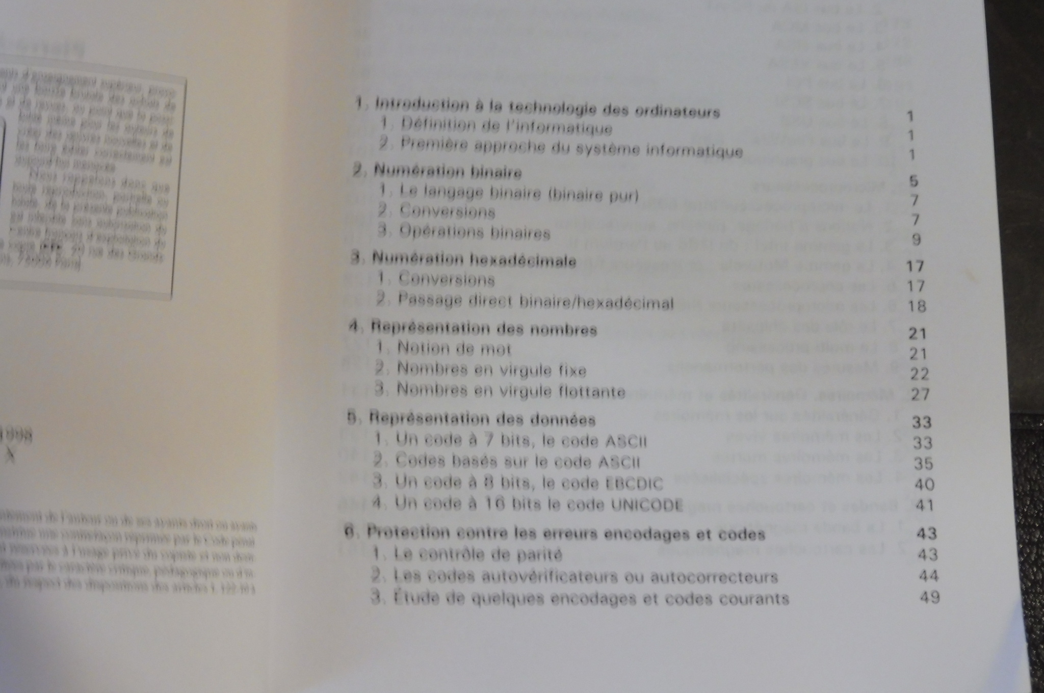 Technologie Des Ordinateurs Et Des Réseaux. Cours Et Exercices Corrigés ...