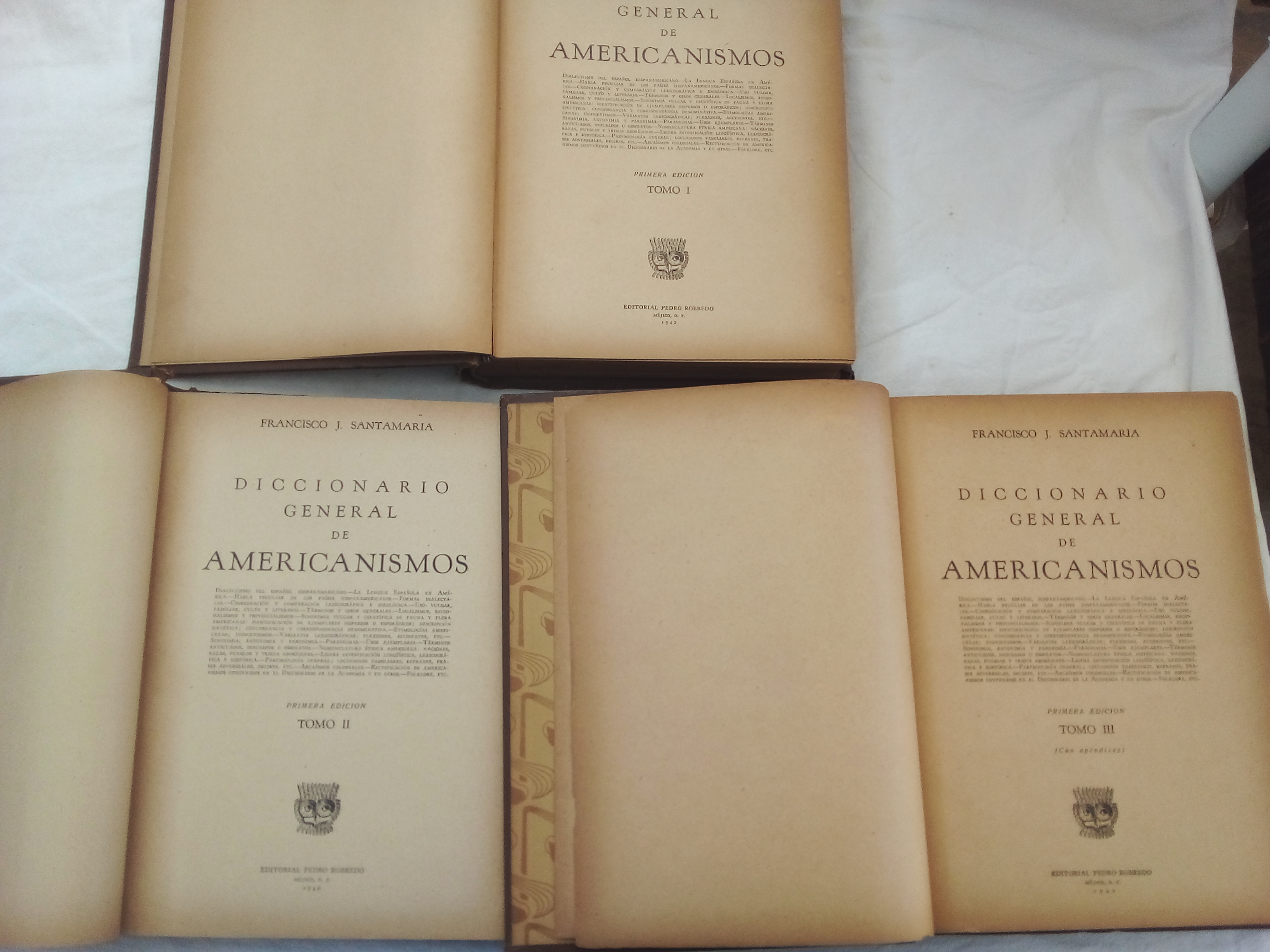 Diccionario general de americanismos. (3 tomos) by Santa María ...